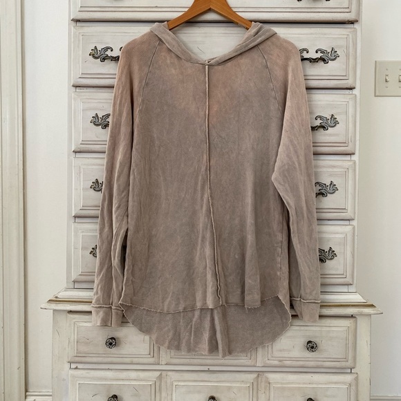 Vici | Sweaters | Beige Mineral Wash Sweater | Poshmark